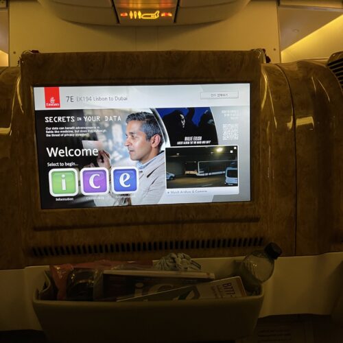Emirates Customer Reviews - SKYTRAX
